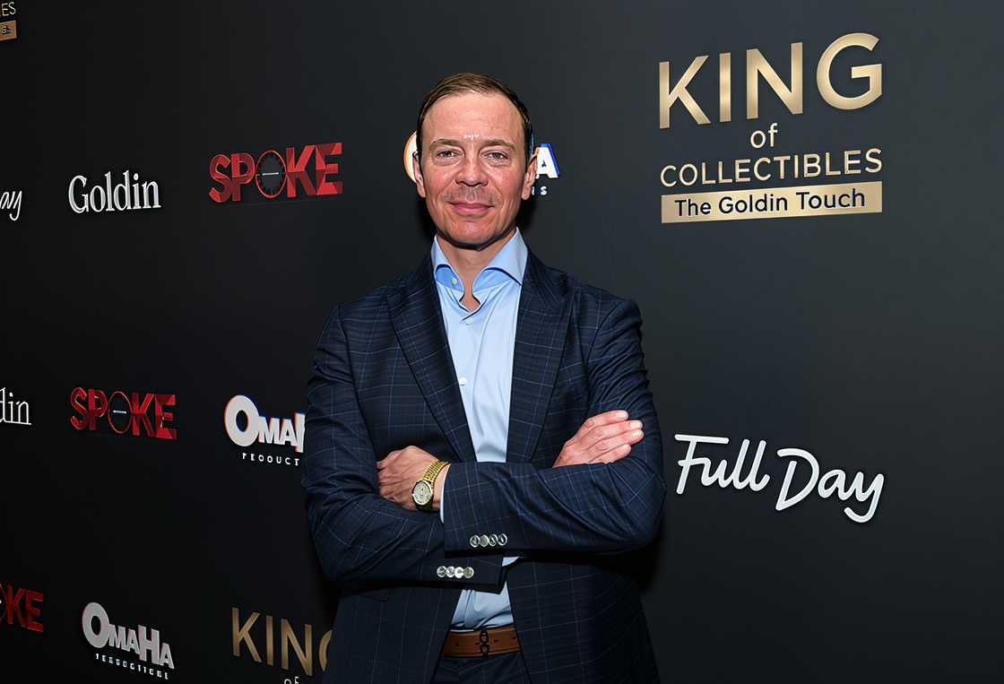 Ken Goldin's wife: What to know about the woman beside the collectibles ...