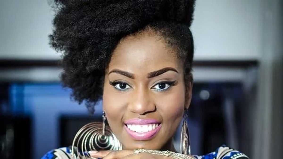 MzVee twerks with DJ Vyrusky in latest video - YEN.COM.GH