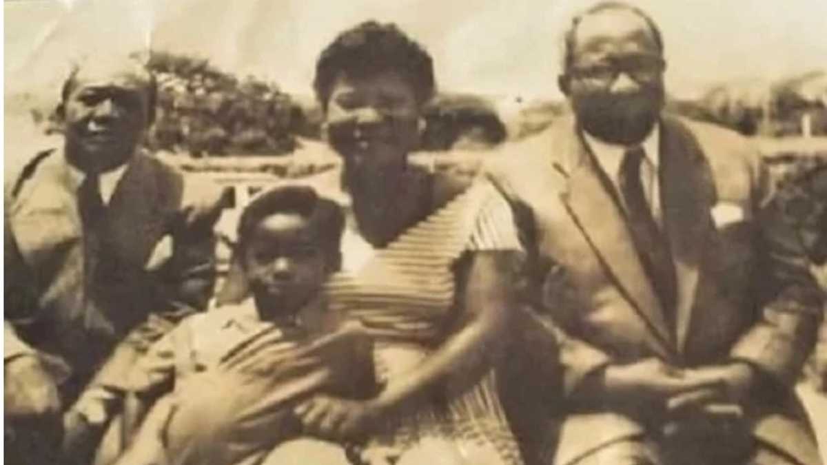 Childhood photos of Nana Akufo-Addo and family - YEN.COM.GH