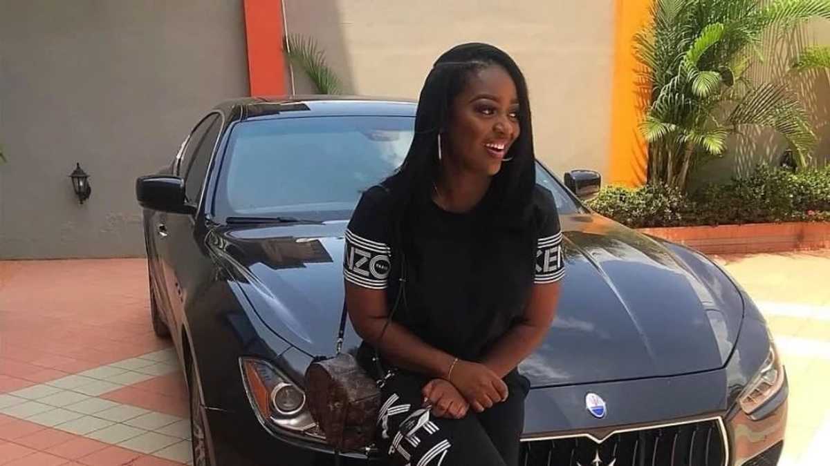 Actress flaunts her new Maserati with customised number plate - YEN.COM.GH