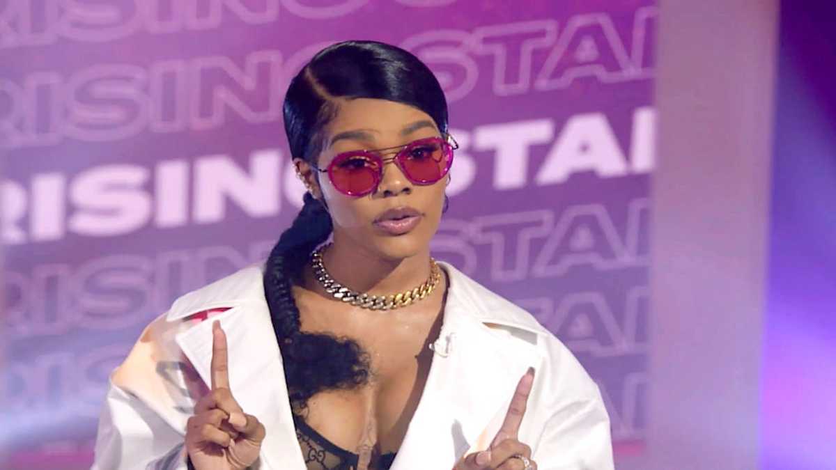 Maxim Hot 100: list of winners throughout the years since 2000 - YEN.COM.GH