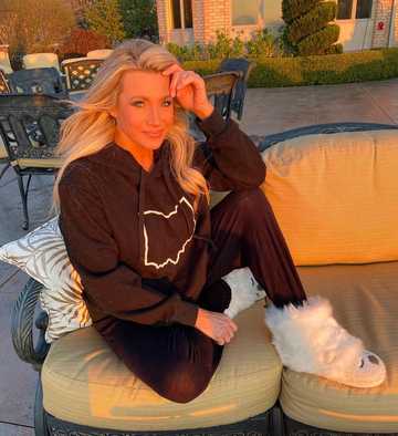 Stefani Schaefer from Fox 8: husband, daughter, net worth, updates ...