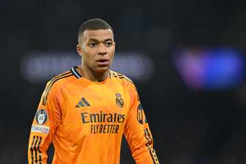 The best 20 black soccer players who are currently dominating the game ...