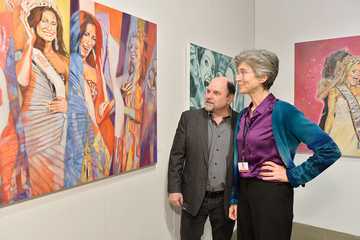 Daena E. Title: 10 quick facts about Jason Alexander's wife - YEN.COM.GH