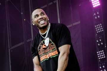 A list of 15 rappers with the most number 1 hits and their respective ...