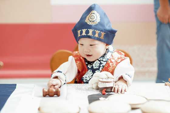 200+ Asian female names and their meanings (with infographic) - YEN.COM.GH