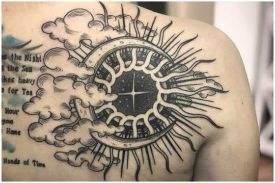 30 eye-catching back tattoos for women: Cool tattoo designs with ...