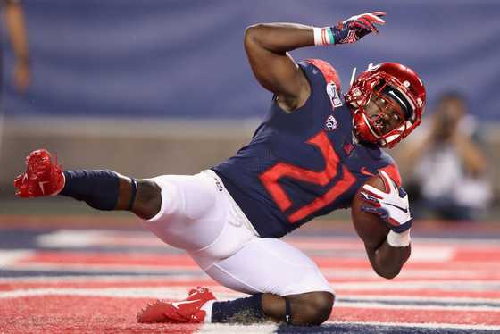 Who is the shortest NFL player? 10 shortest NFL players currently and ...