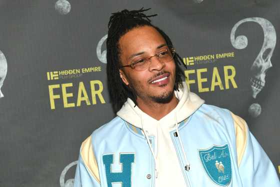 A list of 15 rappers with the most number 1 hits and their respective ...