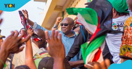 Mahama Excites Students As He Visits His Former UG Room At Commonwealth ...