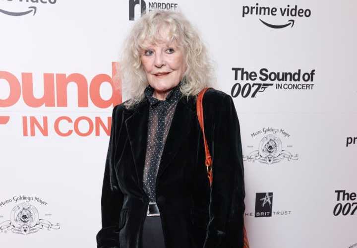 15 of the biggest British female singers and their respective profiles ...