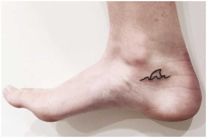 20 beautiful shark tattoo ideas and designs you should check out - YEN ...