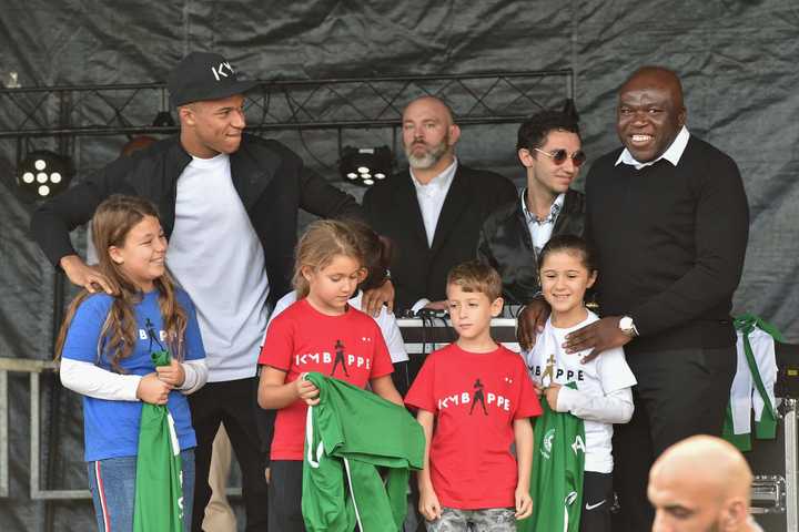 Who is Wilfried Mbappé, Kylian Mbappé's father? Everything you need to ...