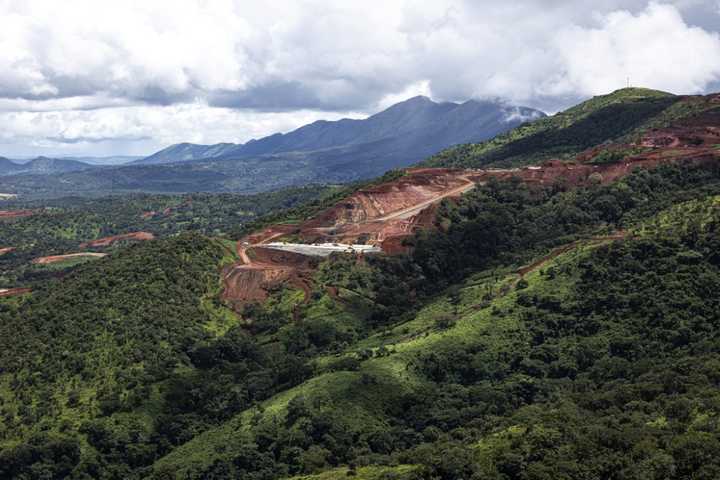 In Simandou mountains, Guinea prepares to cash in on iron ore - YEN.COM.GH