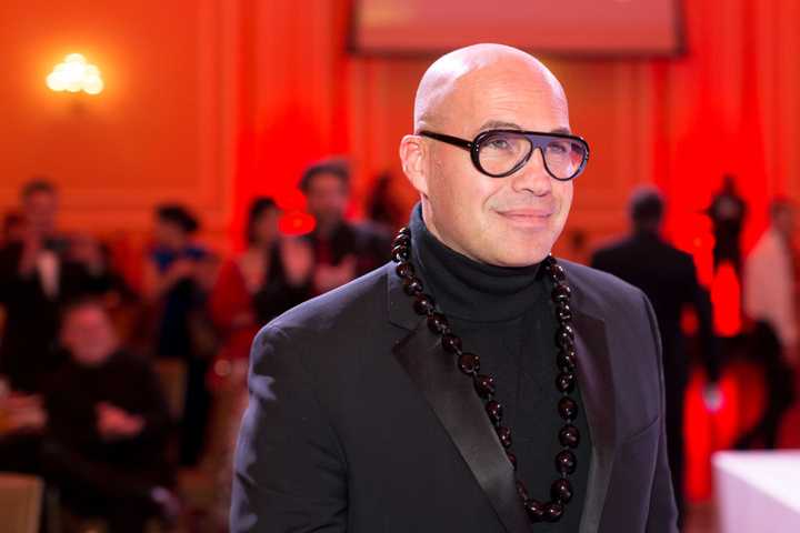 20 famous white bald actors in Hollywood who look great without their ...