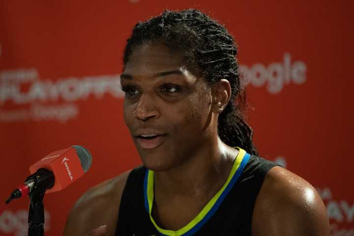 Top 20 tallest WNBA players in NBA history (Ranked by height) - YEN.COM.GH