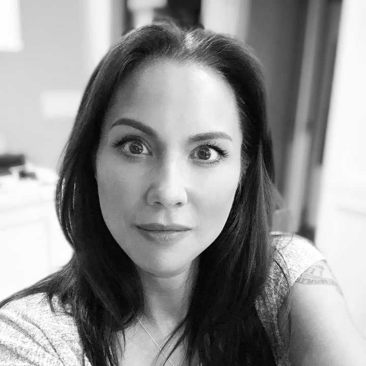 Aurora Teagarden cast and characters: photos and latest updates - YEN ...