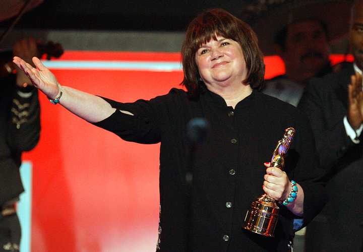 15 older country singers who are on top of their game despite their age ...