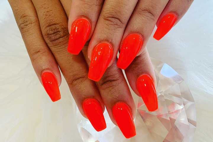 30 unique and trendy orange nail ideas that can elevate your styles ...