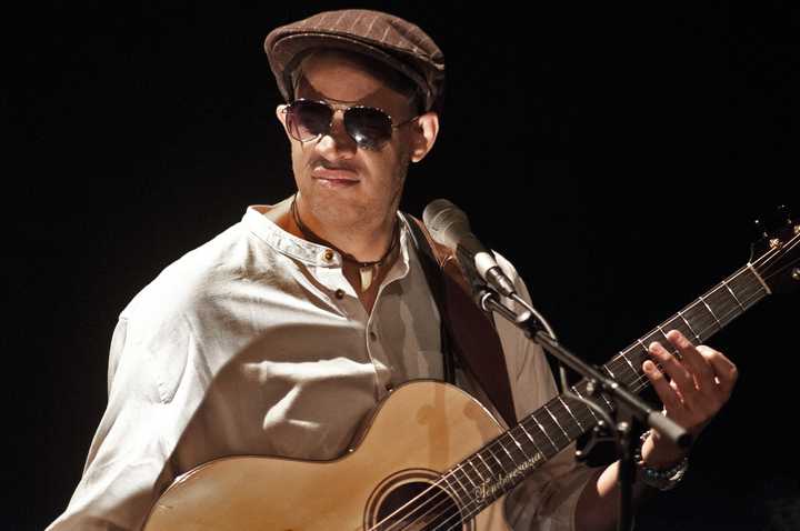 17 of the best blind singers who have succeeded in the music industry ...