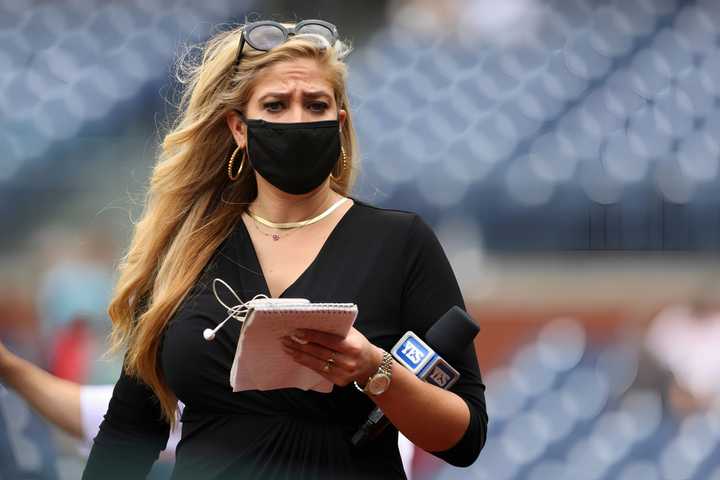Meet Meredith Marakovits, the American sportscaster - YEN.COM.GH