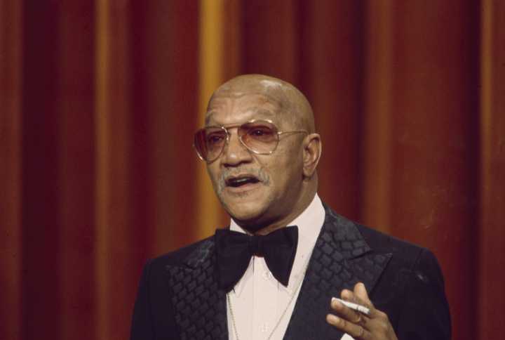 15 of the most hilarious black stand-up comedians of all time - YEN.COM.GH