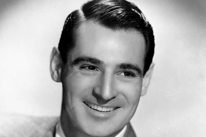 The top 20 old famous people who have remained iconic - YEN.COM.GH