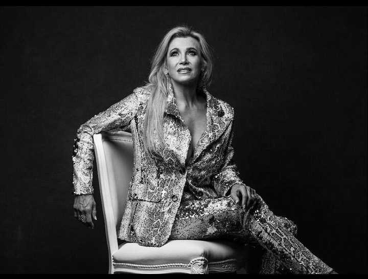 Stefani Schaefer from Fox 8: husband, daughter, net worth, updates ...