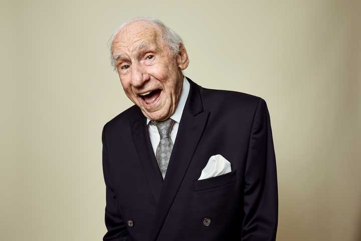 The top 20 old famous people who have remained iconic - YEN.COM.GH